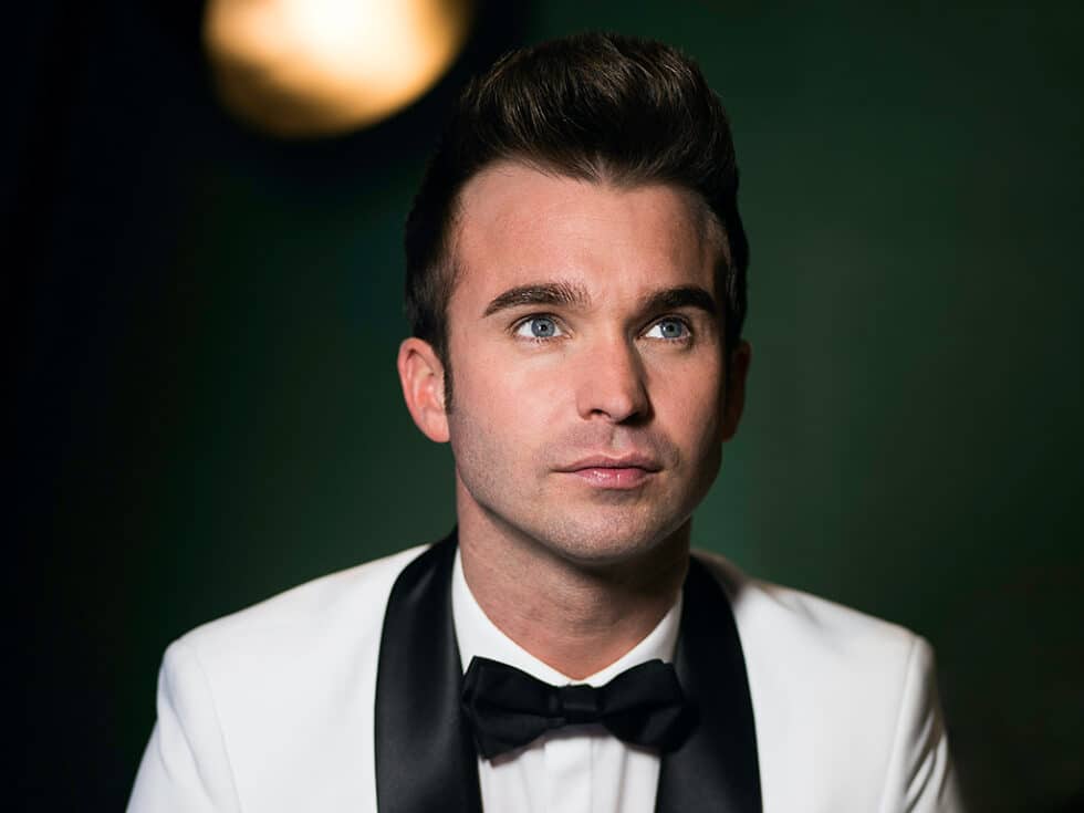Dean Stansby - Entertainment Agency Bolton | CREEME